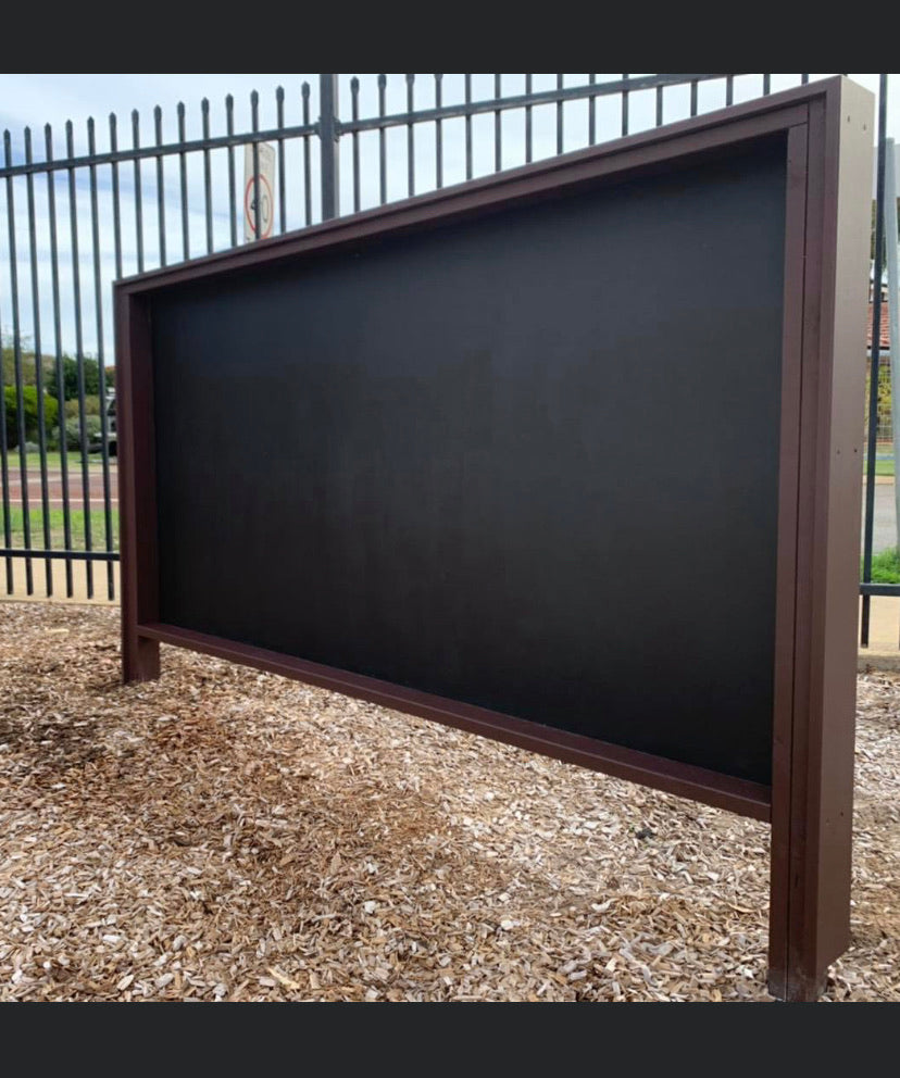 Outdoor Blackboard – Creative Play Australia